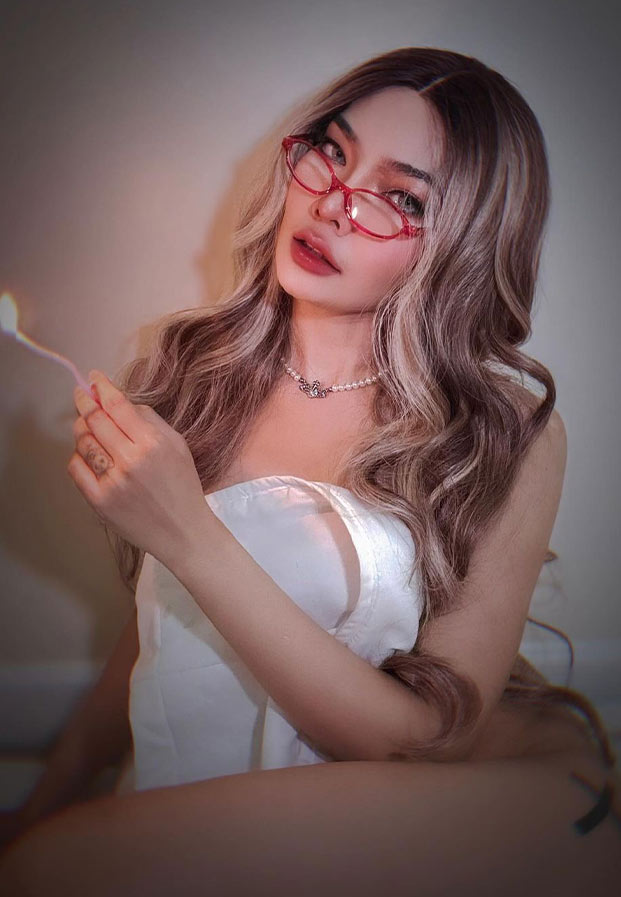 Ploy Tigerstam สาวหุ่นเอ็กซ์ สวยแซ่บดาวเด่น Onlyfans